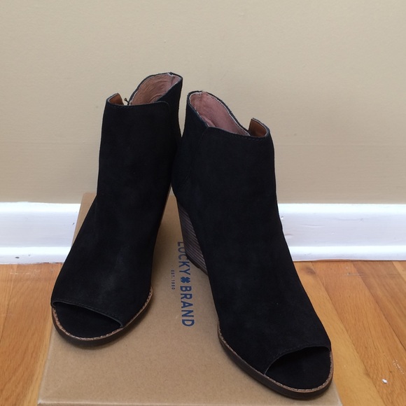 Lucky Brand | Shoes | Lucky Brand Jezzah Peep Toe Oiled Suede Wedge ...